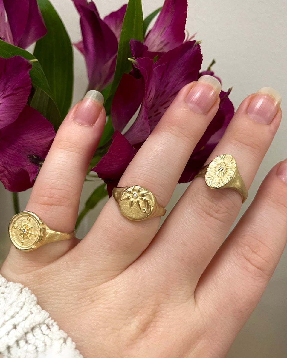 Compass Signet Ring – Facèré Jewelry Art